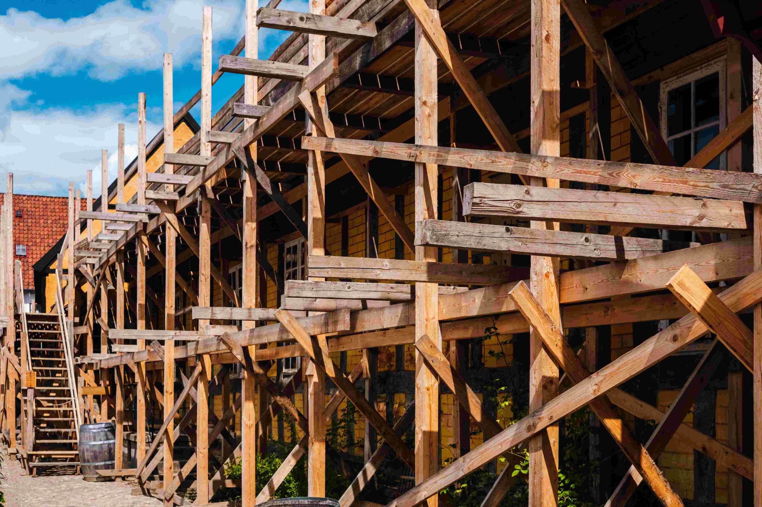 Designing Formwork for Concrete with Wood Lumber and Panels